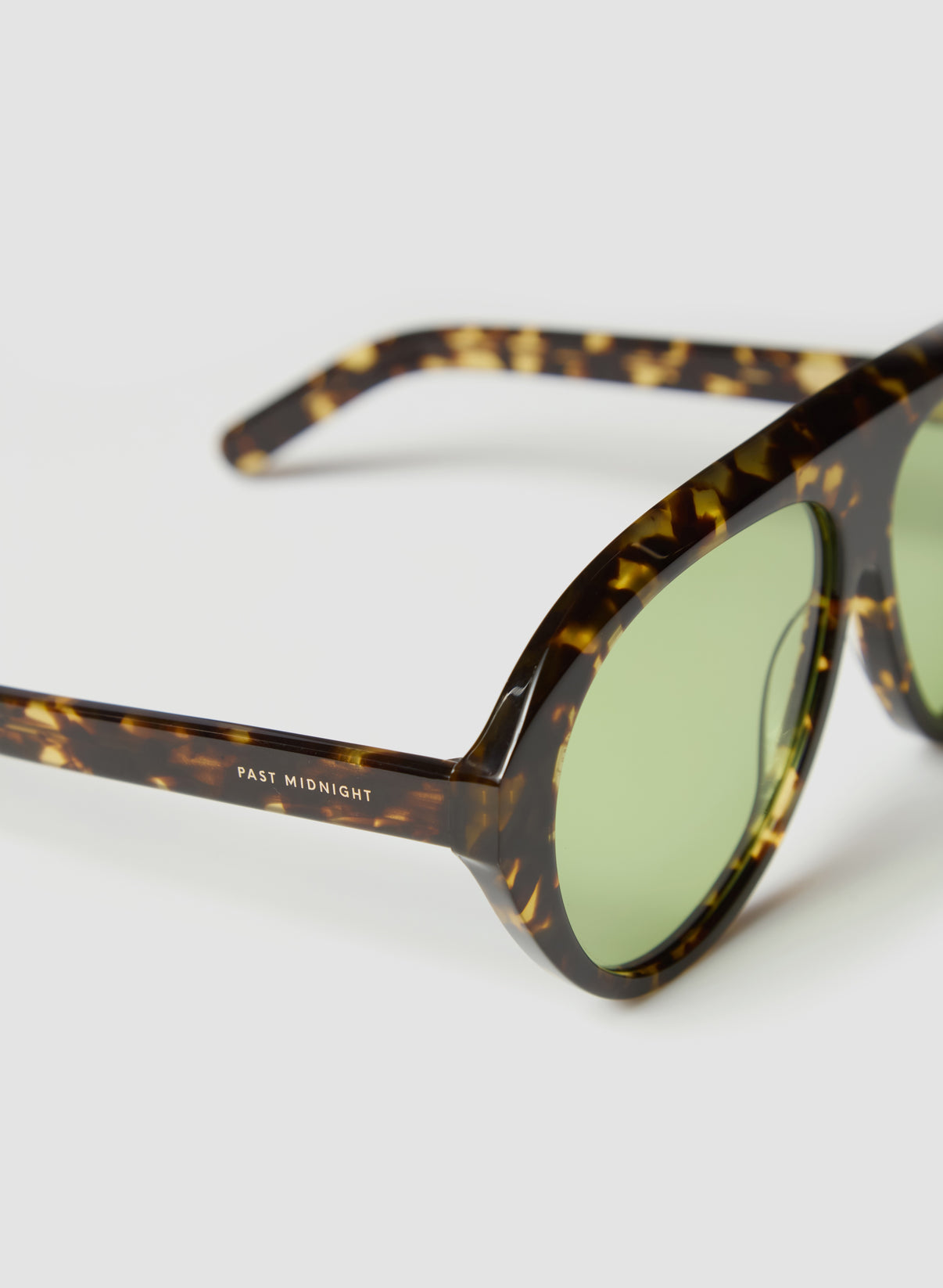 The Icon Sunglasses in Tortoise